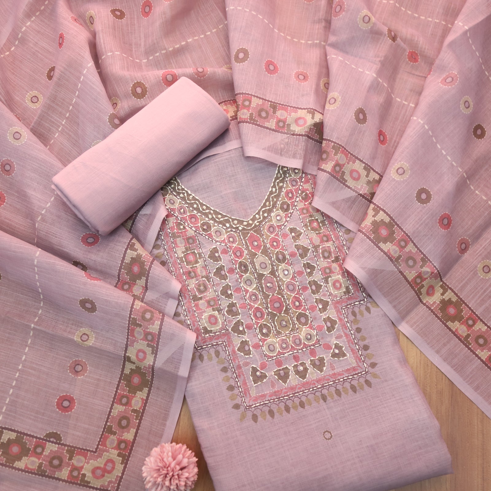 Sufnaa Mulberry Mauve Digital Printed with kantha Neck Work Cotton Lin ...