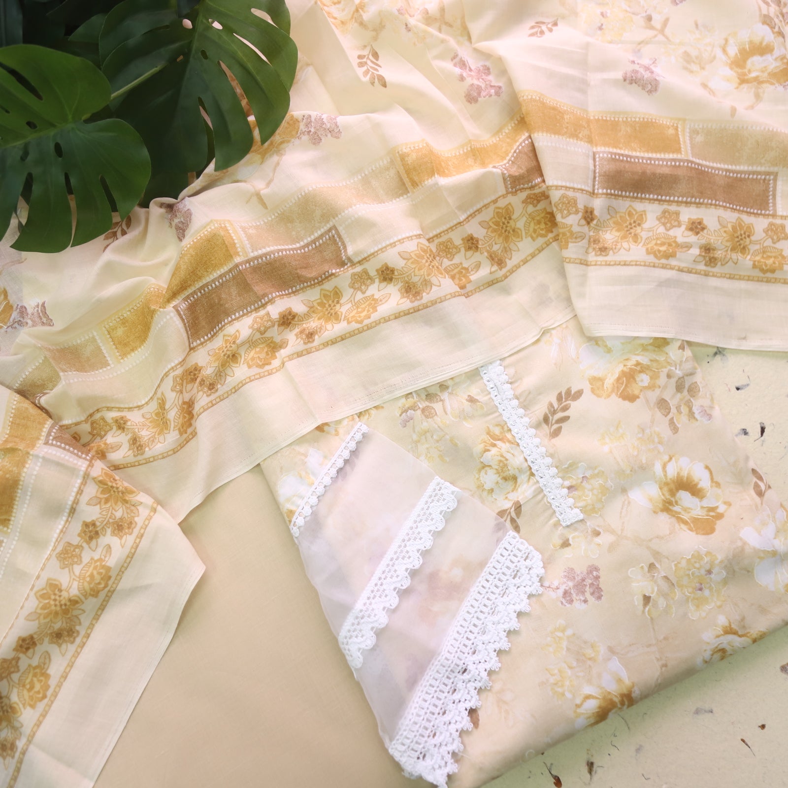 Zulfaa Buttermilk Beige Neck Lace Work Neck and Hem Floral Printed Cot ...