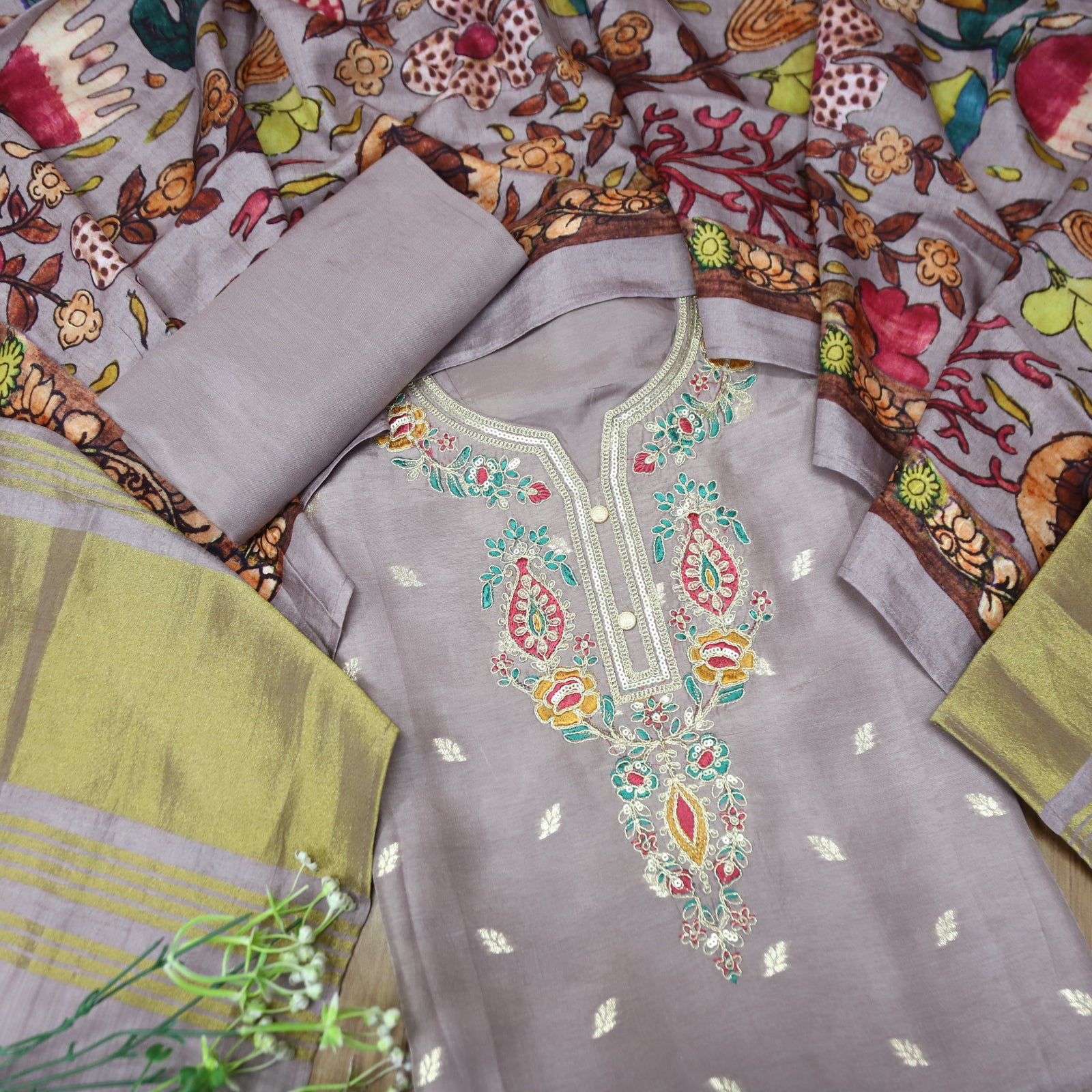 Hayaat Maupe Lilac Thread Embroidered Work Neck with Zari Dola Silk Se ...