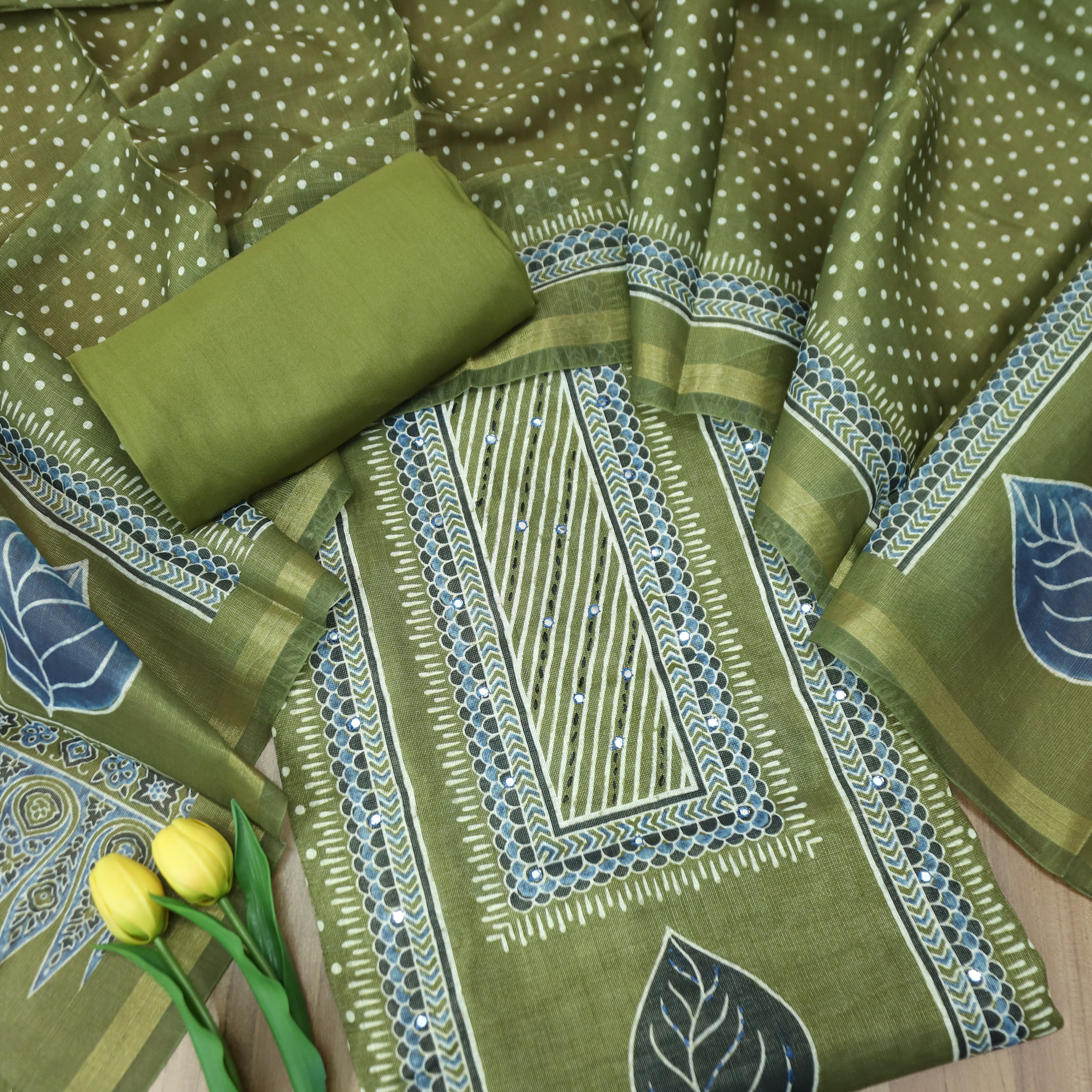 Paalki Grass Green Patra in Panel Print Shimmer Tissue Linen Suit Set ...